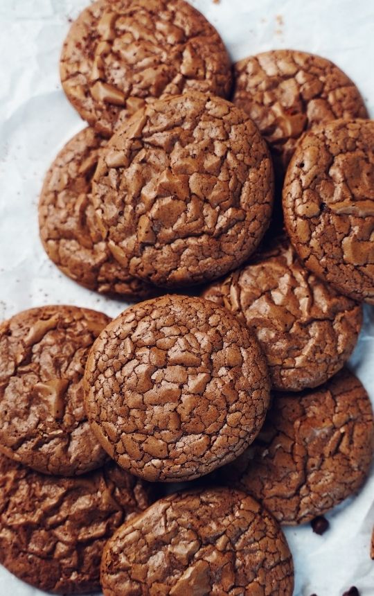 Chocolate Brownie Cookies - Magenta Streaks